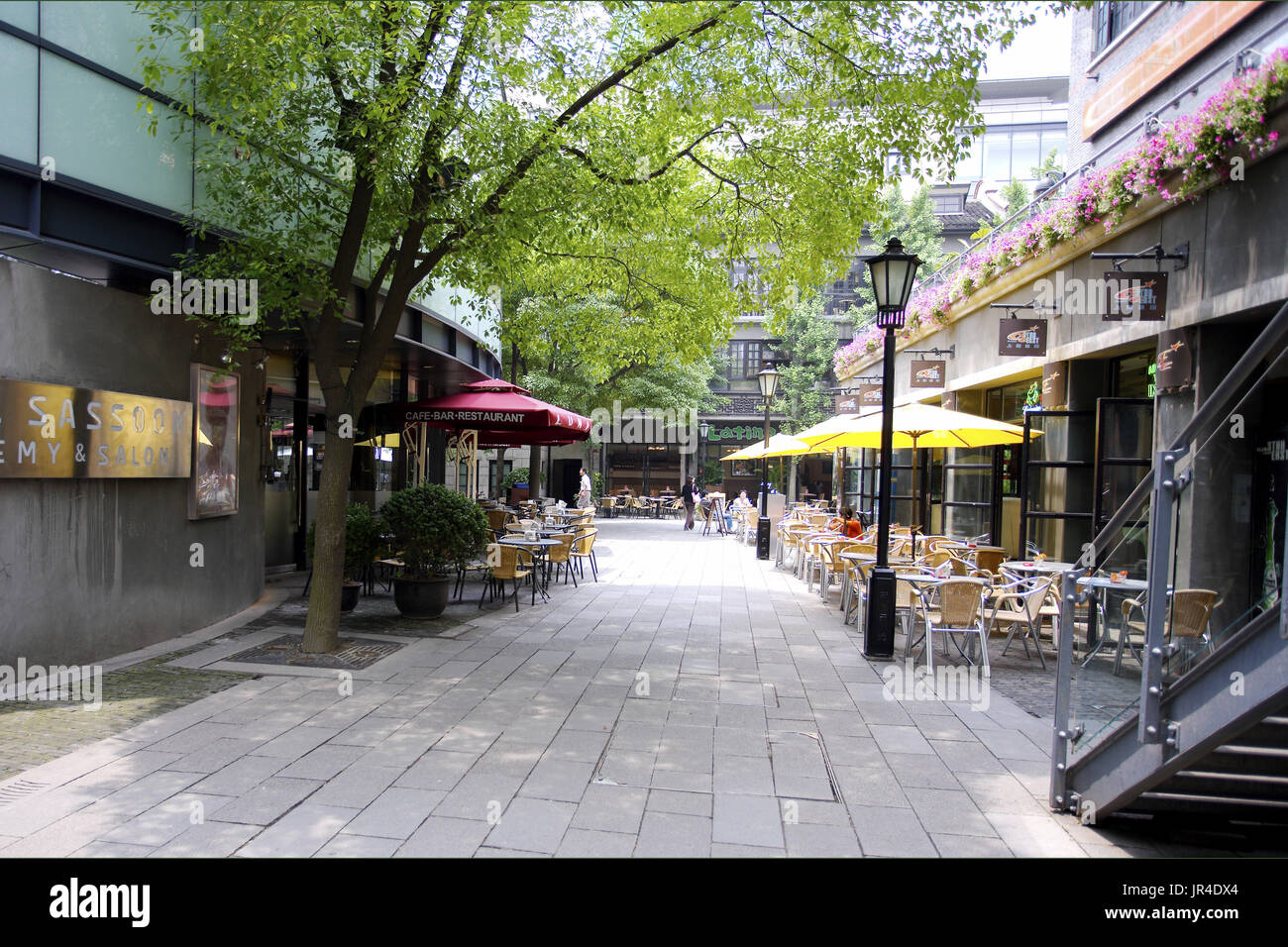 Outdoor cafe in shanghai hi-res stock photography and images - Alamy