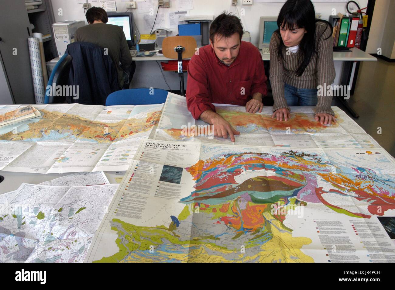 Cartography hi-res stock photography and images - Alamy