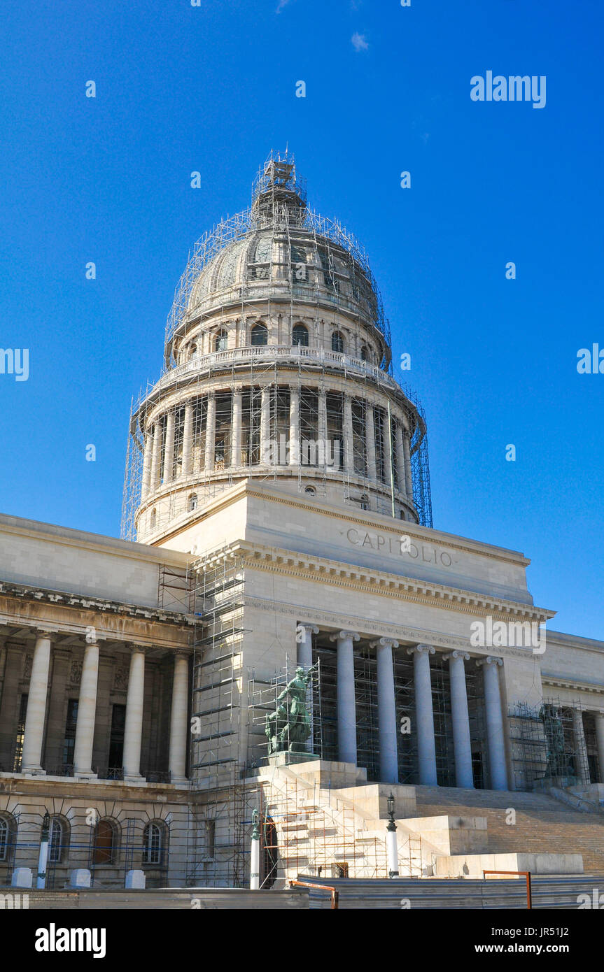 Cuban architectural restoration hi-res stock photography and images - Alamy