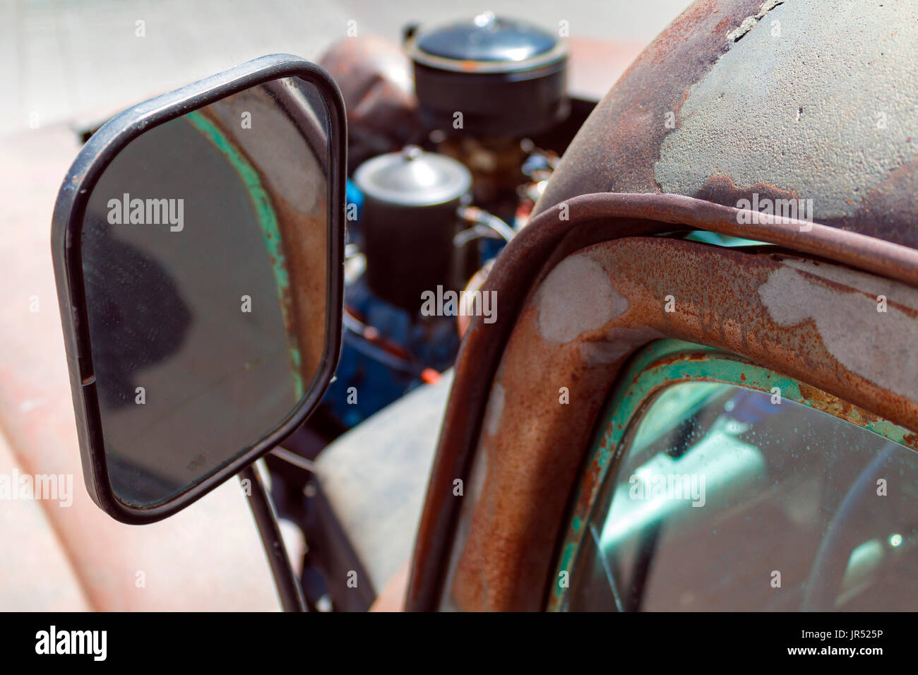 Vintage car mirror hi-res stock photography and images - Alamy