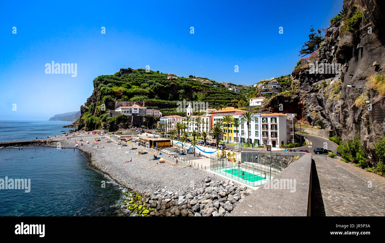 madeira praia da ponta do sol Stock Photo - Alamy
