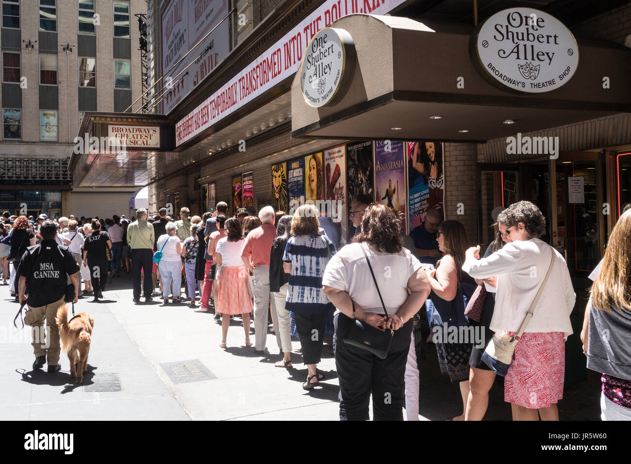 Queue of Broadway Patrons in Shubert Alley, Times Square, NYC, USA ...