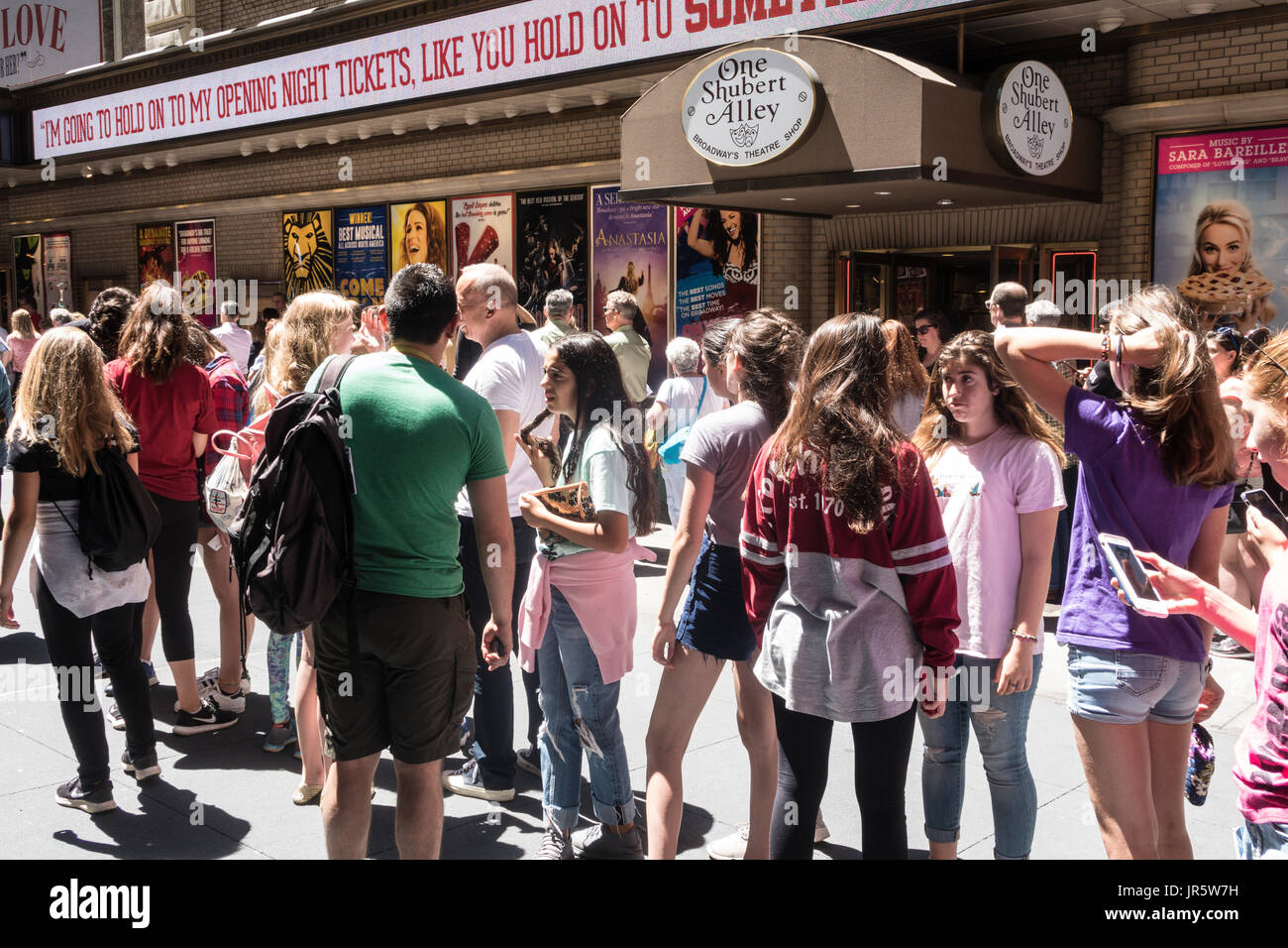 Queue of Broadway Patrons in Shubert Alley, Times Square, NYC, USA ...