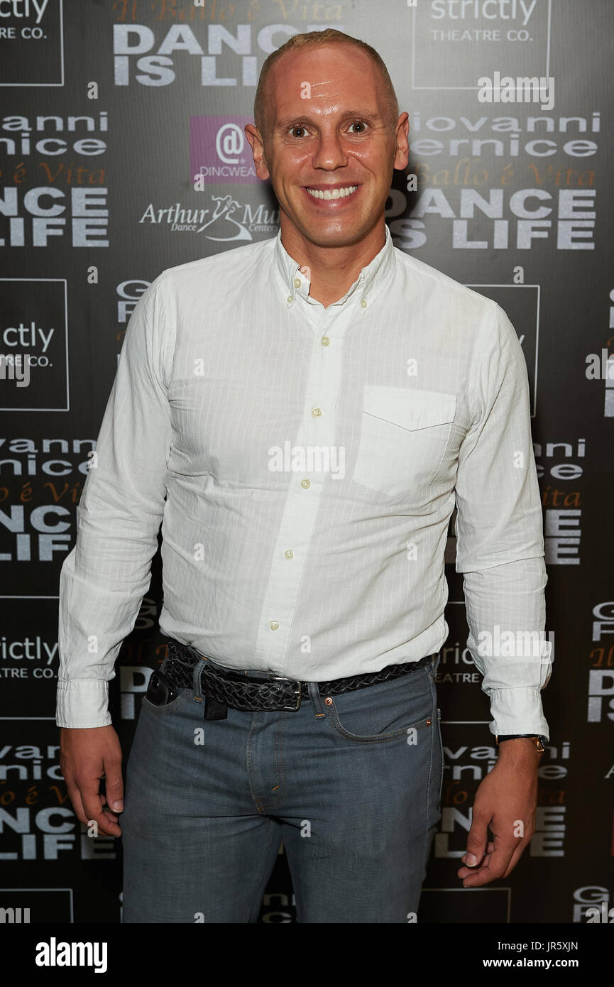 The beck theatre at hayes hi-res stock photography and images - Alamy