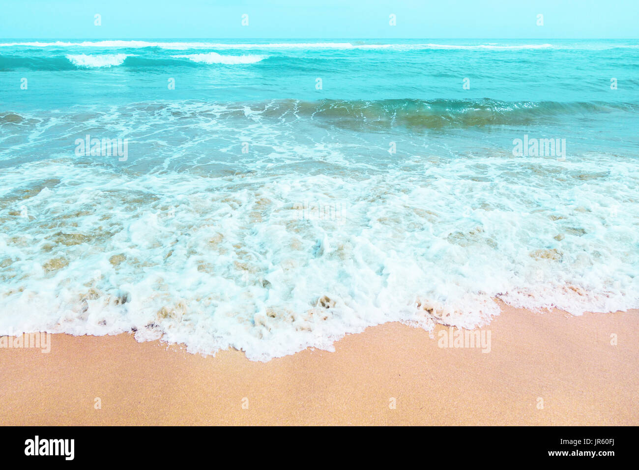 Sandy beach azure water lagoon hi-res stock photography and images - Alamy