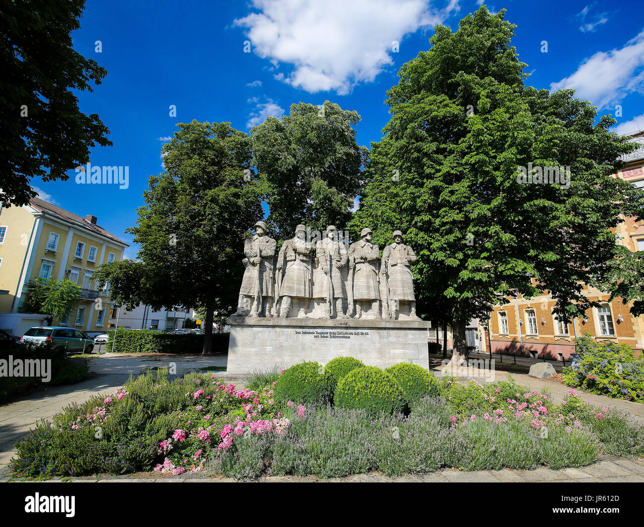 Statue in worms hi-res stock photography and images - Alamy