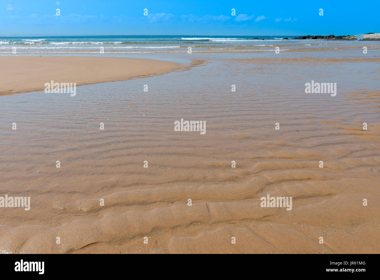 Wave formed ripple hi-res stock photography and images - Alamy