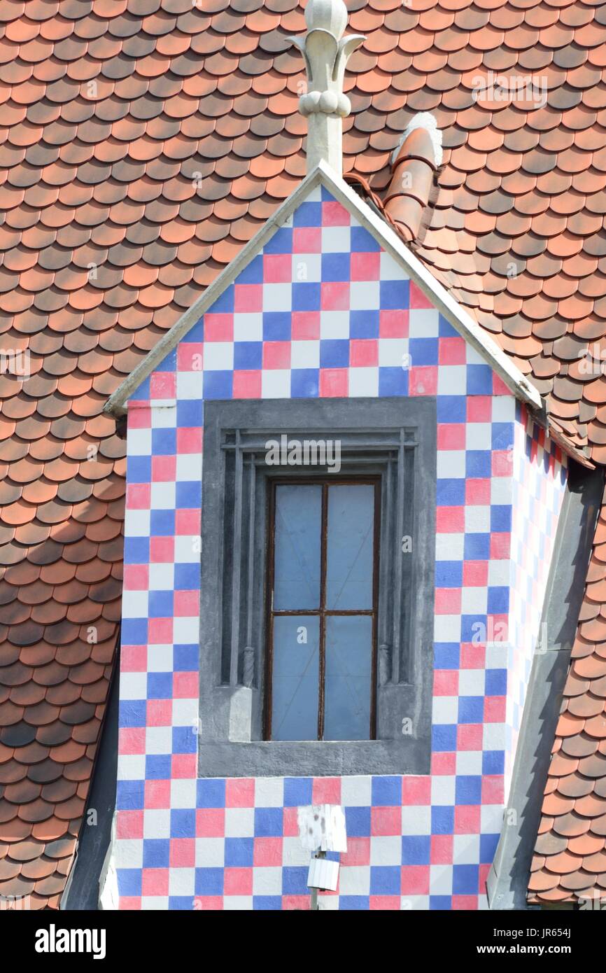 Medieval architectural window detail hi-res stock photography and ...