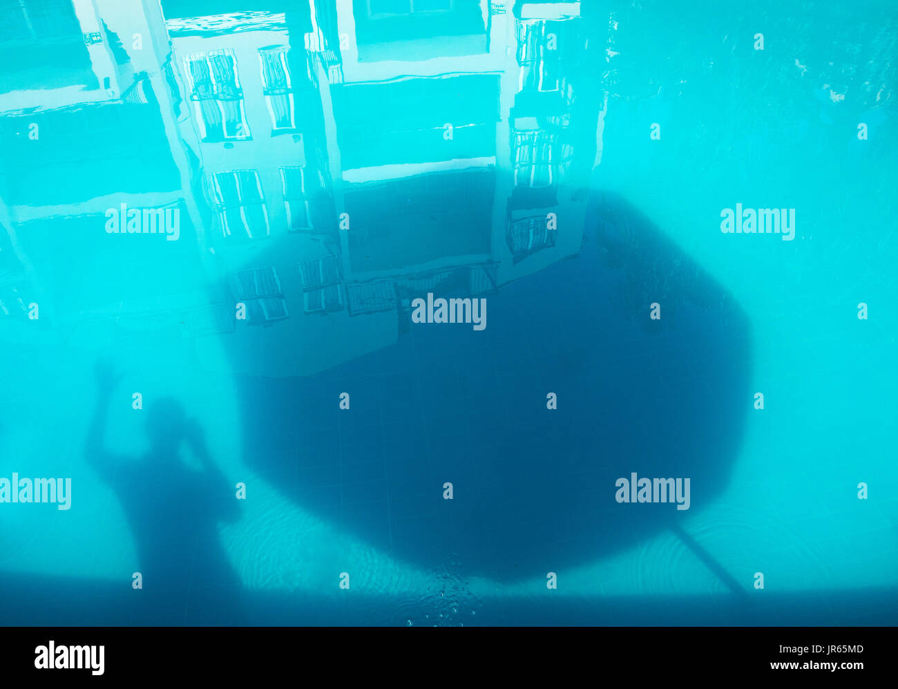 Shadow on bottom of swimming pool hi-res stock photography and images ...