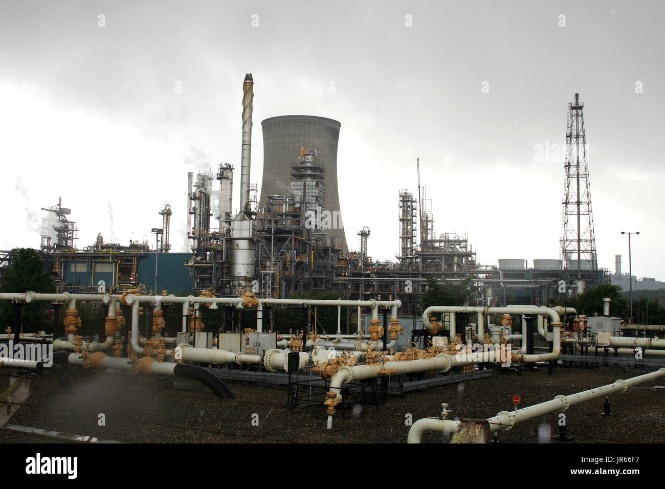 Chemical refinery hi-res stock photography and images - Alamy