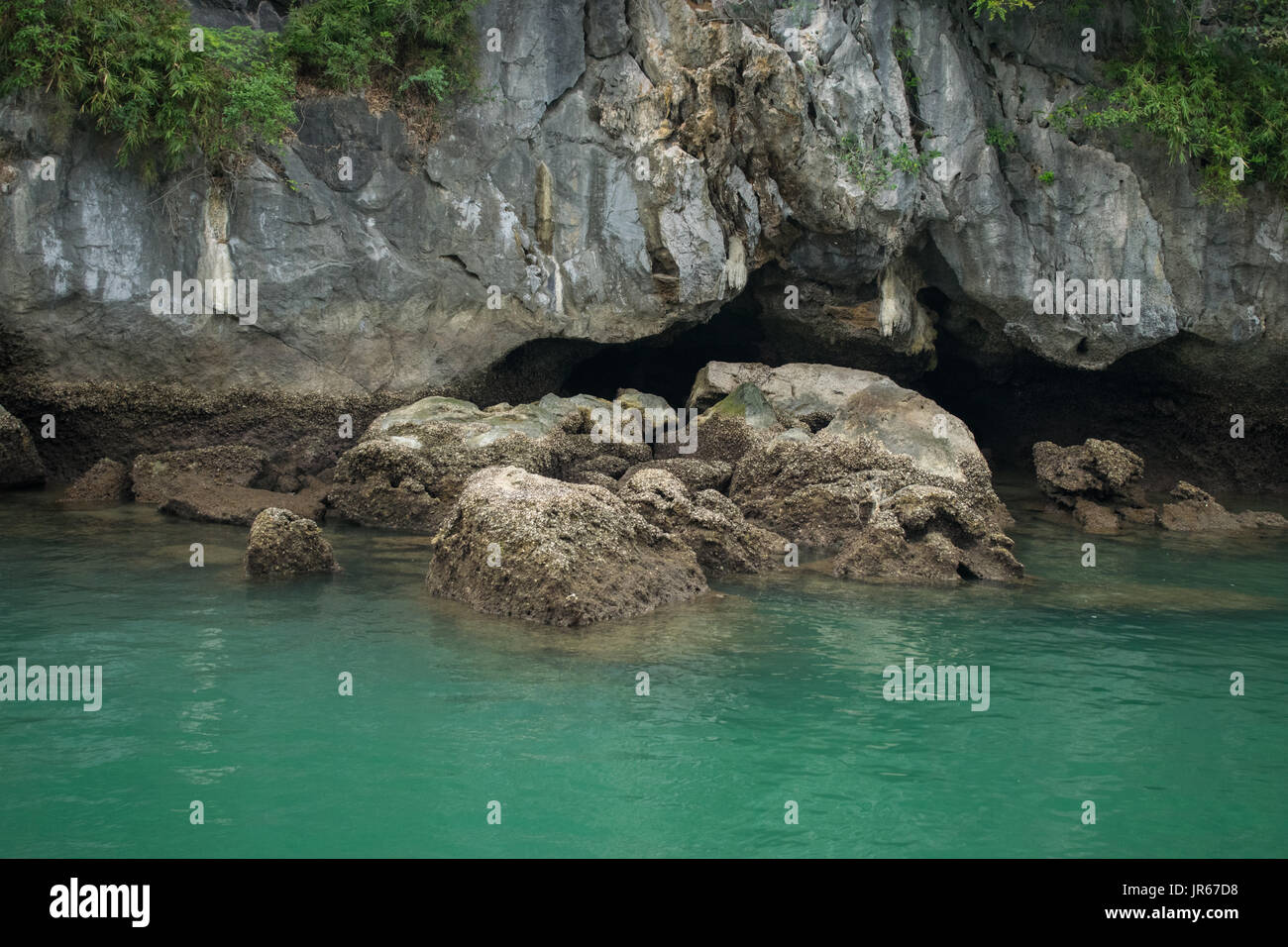 Ha long bay Stock Photo - Alamy