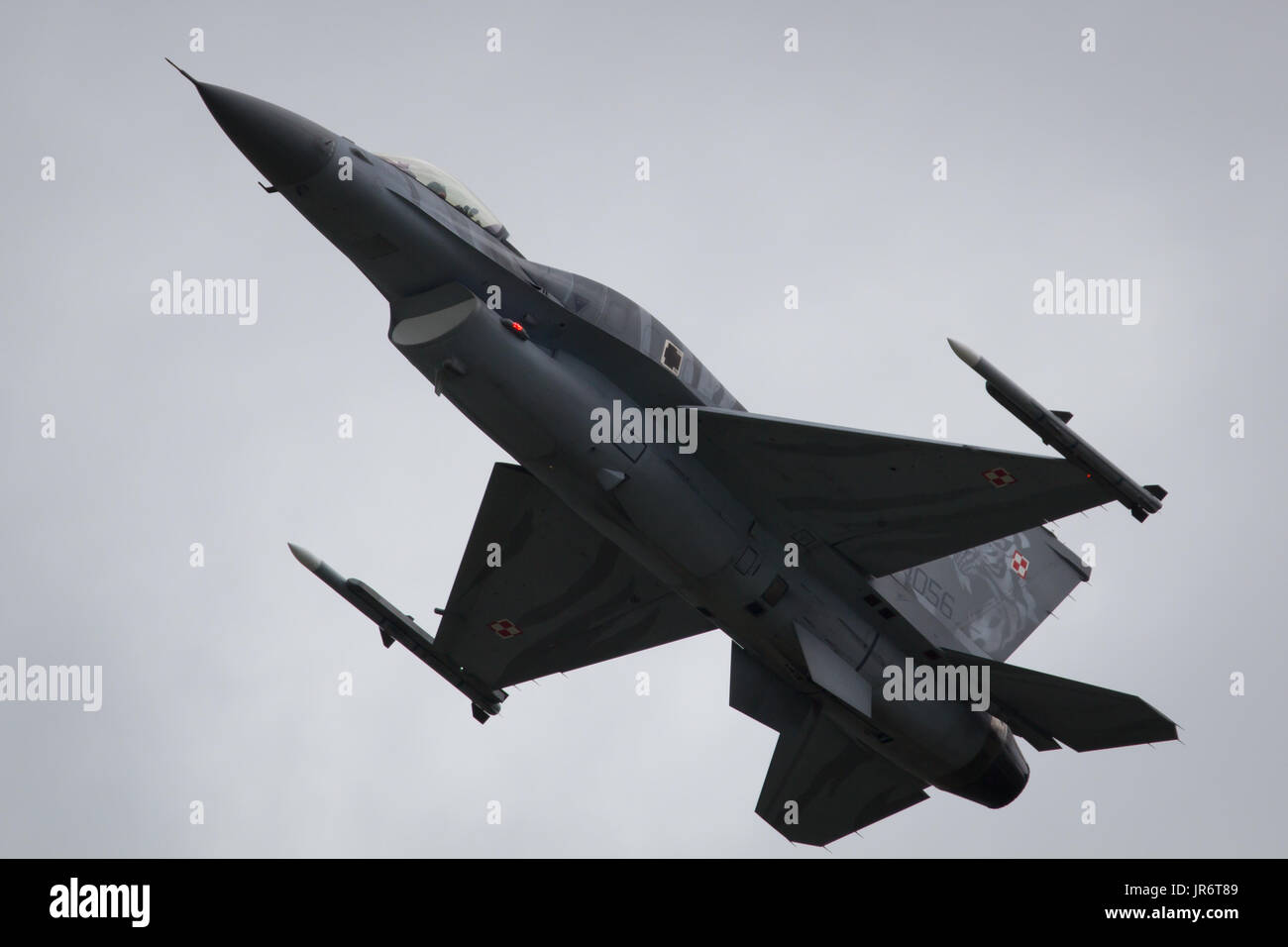 Lockheed martin f 16 fighting falcon hi-res stock photography and ...