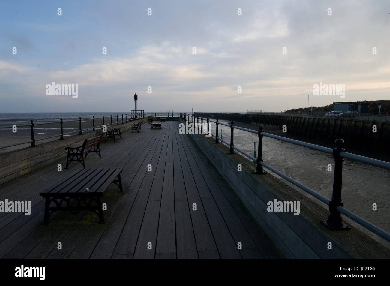 Littlehampton pier hi-res stock photography and images - Alamy