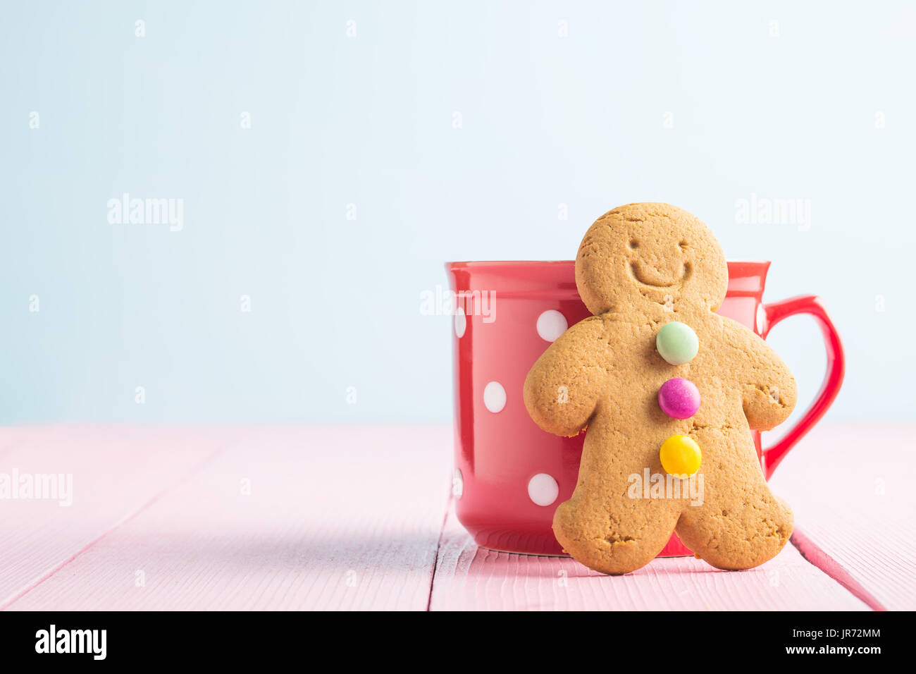 Gingerbread man coffee cup hi-res stock photography and images - Alamy