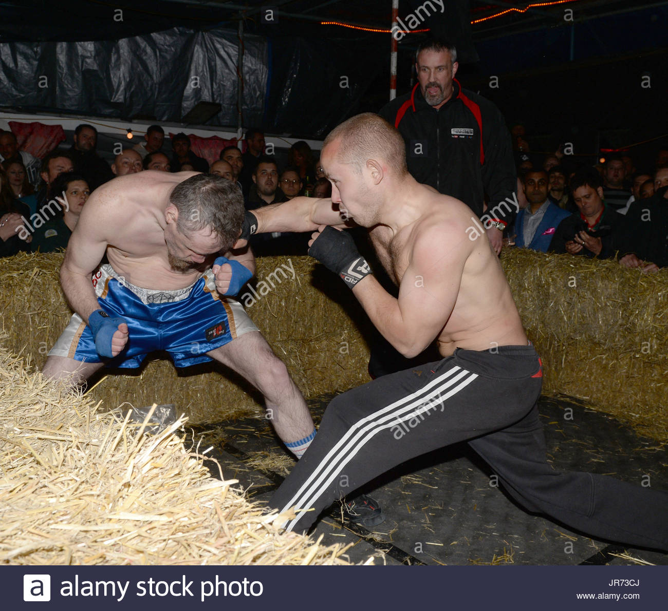 Bare Knuckle Boxing Bare Knuckle Stock Photos & Bare Knuckle Boxing ...