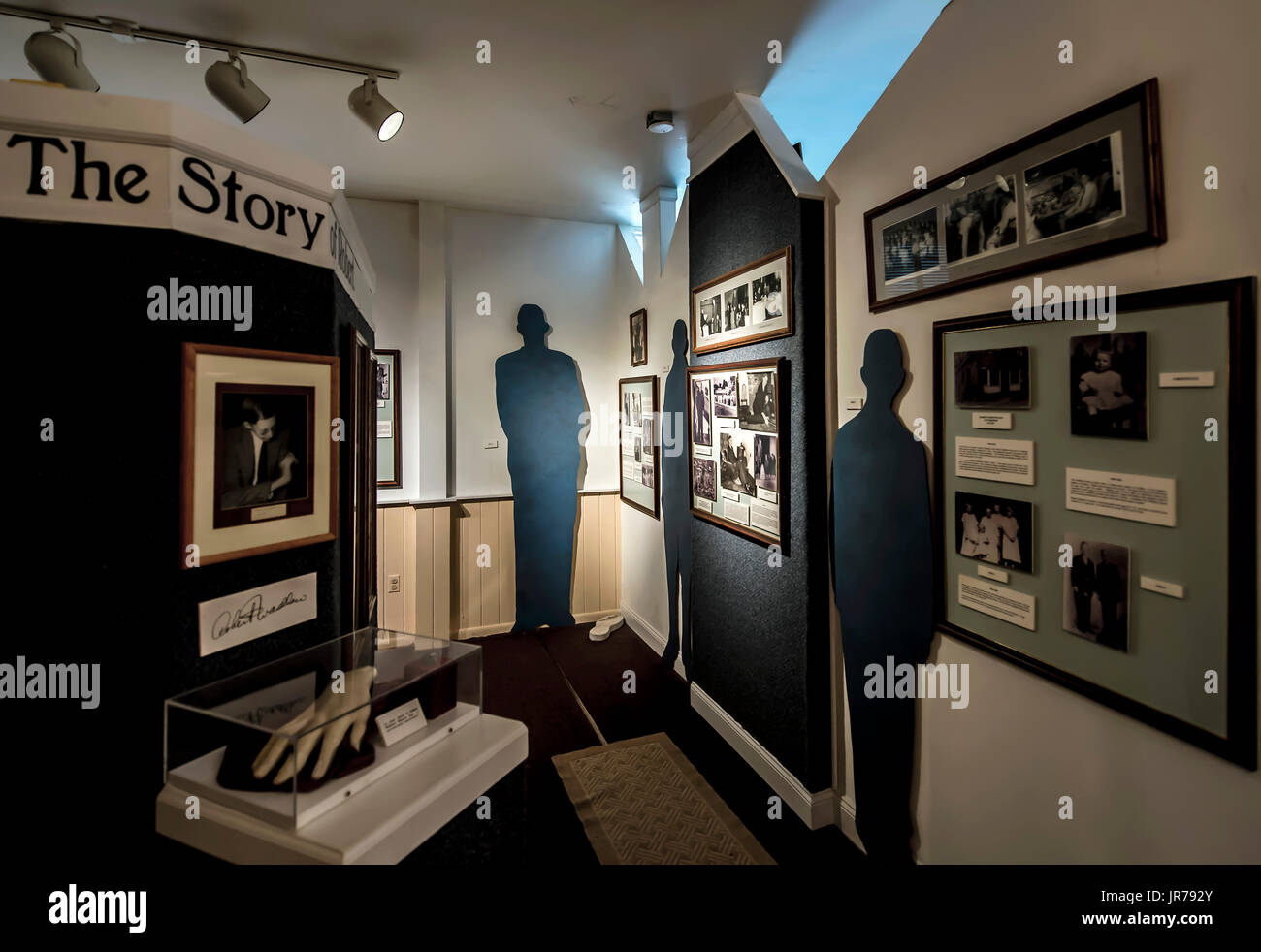 Alton, Illinois, USA. 03rd Aug, 2017. Detail of an exhibit about Robert ...