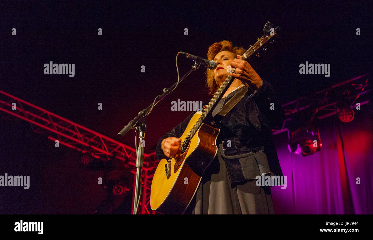 Barbara singer hi-res stock photography and images - Alamy