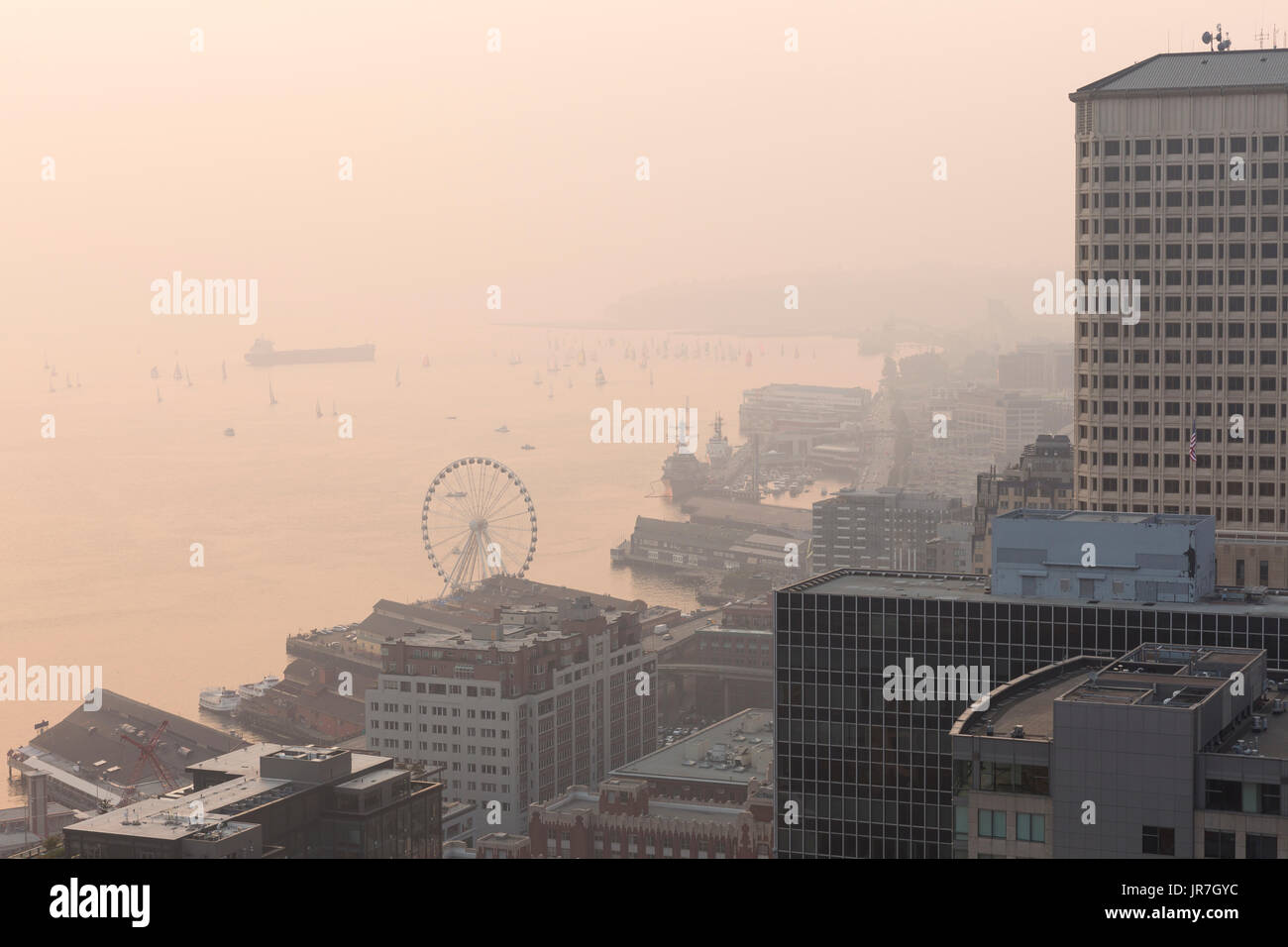 Port air pollution hi-res stock photography and images - Alamy