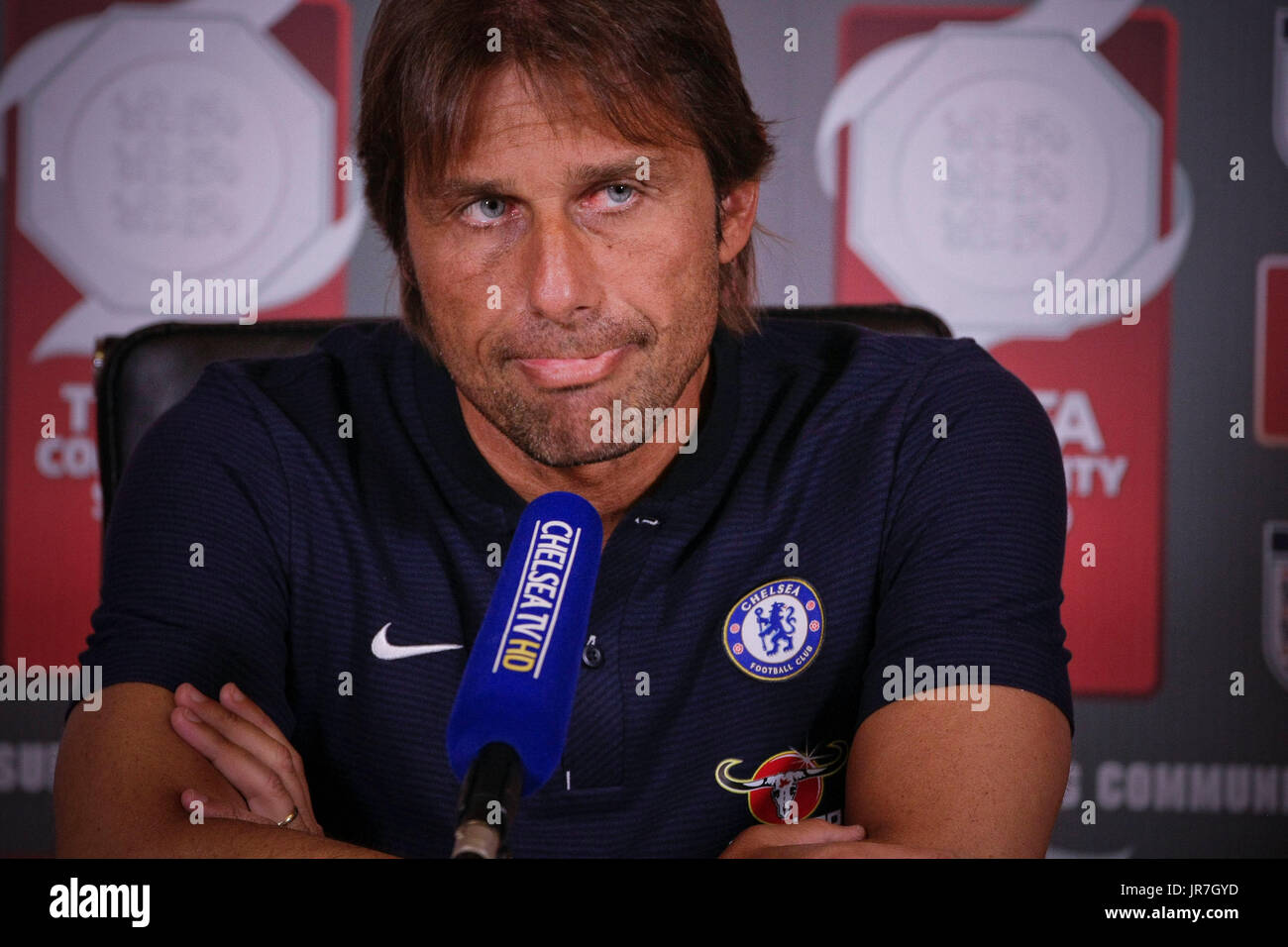Community shield football hi-res stock photography and images - Alamy