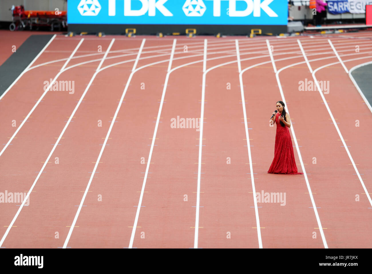 Rebecca ferguson, singer 2017 hi-res stock photography and images - Alamy