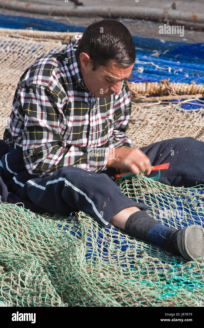 Fixed nets hi-res stock photography and images - Alamy