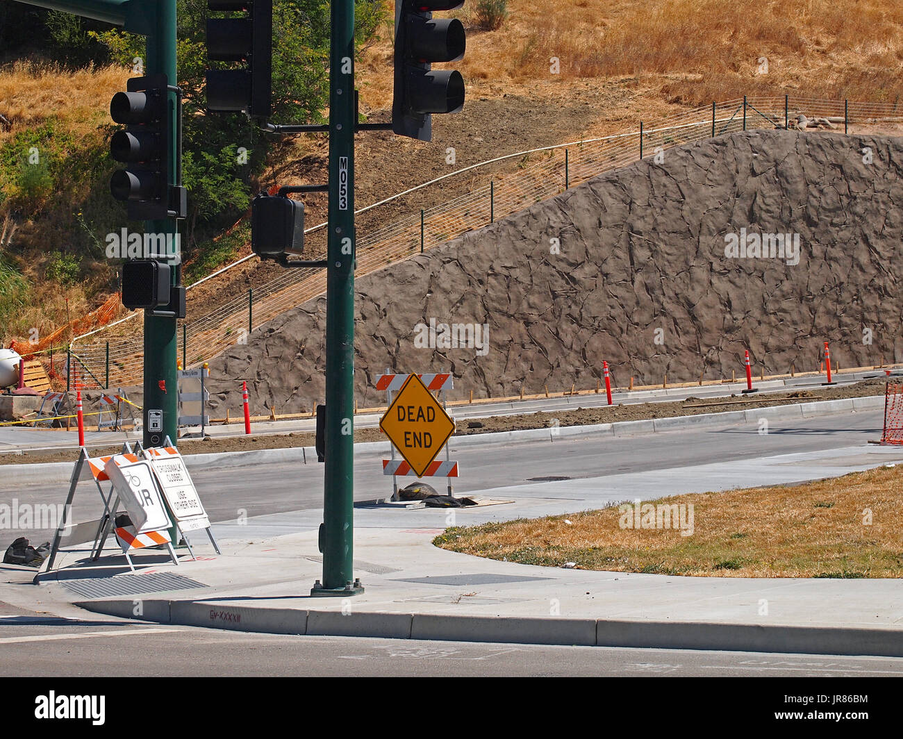Dead End sign, California Stock Photo - Alamy