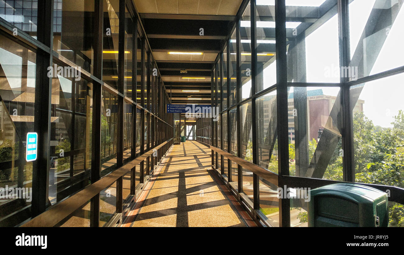 Glass walkway hi-res stock photography and images - Alamy