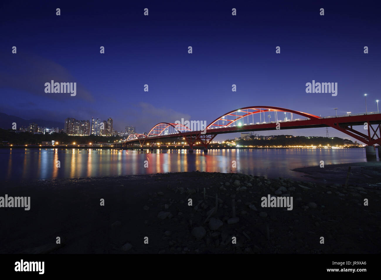 Bridge river guandu bridge taipei hi-res stock photography and images ...