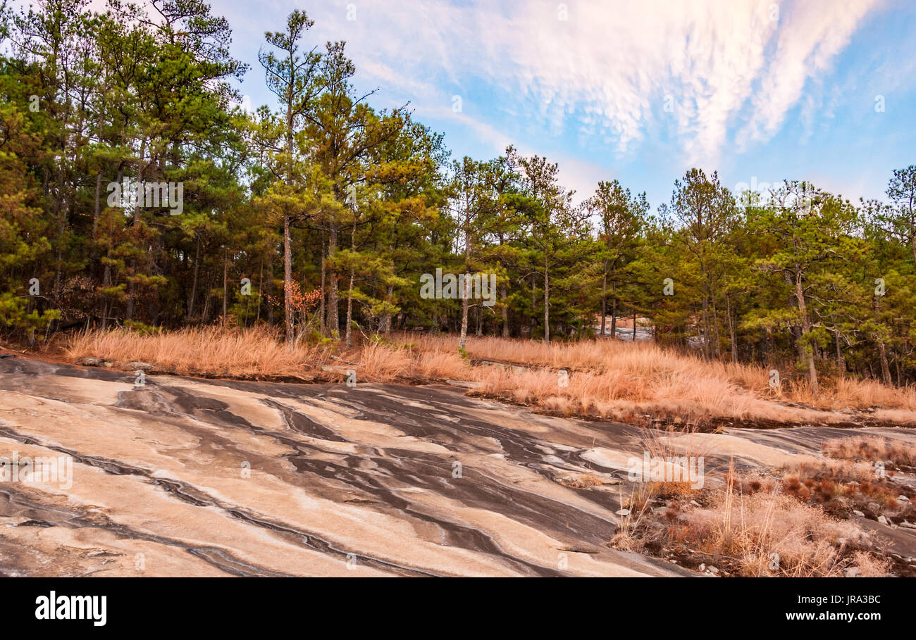 Granite outcropping hi-res stock photography and images - Alamy