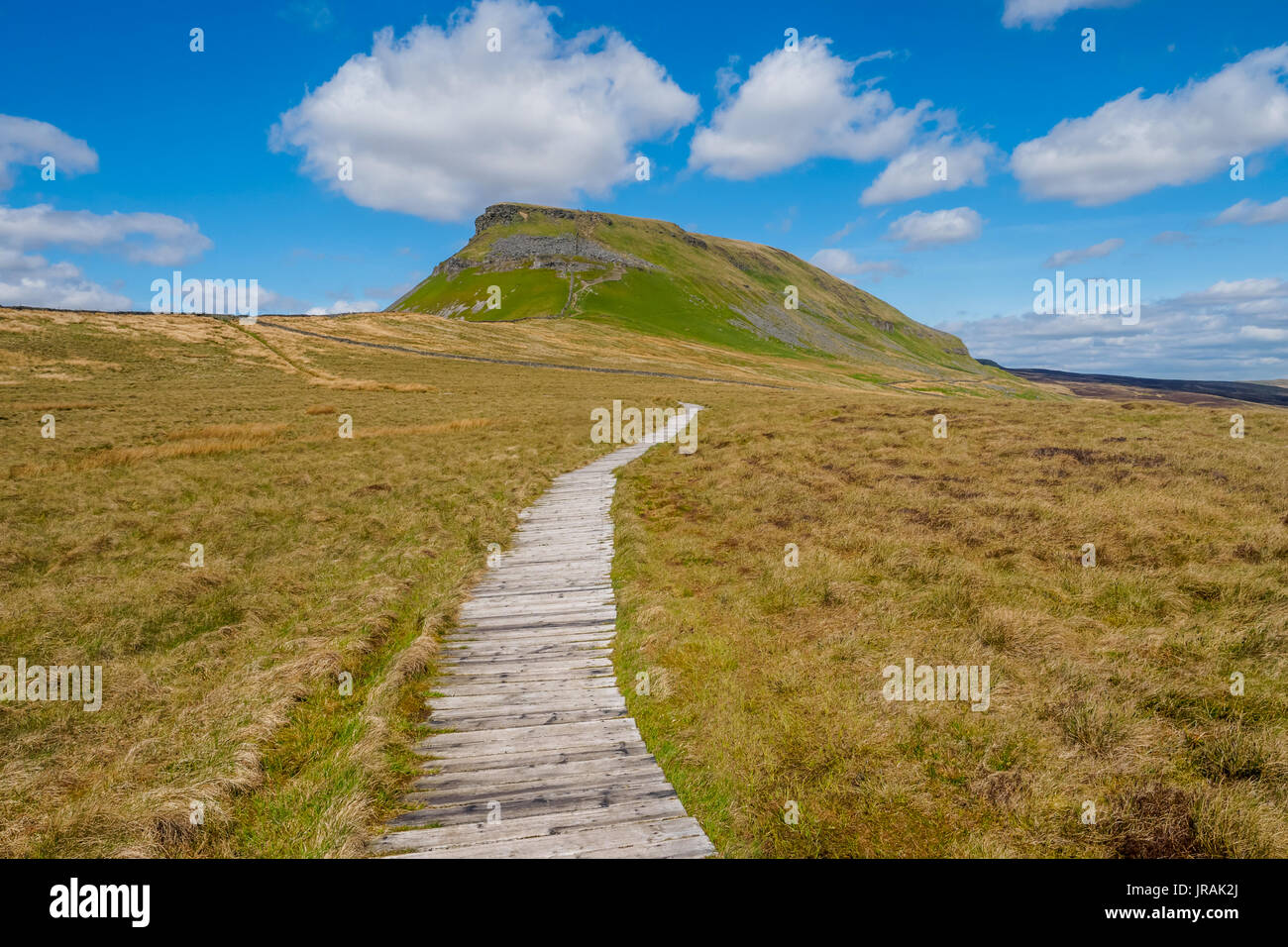 A spring walk in Ribblesdale part of the Yorkshire Dales up to the ...