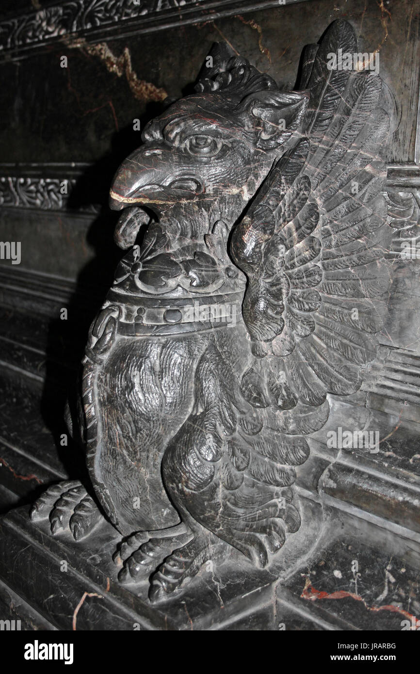 Sculptures of mythical creatures hi-res stock photography and images ...