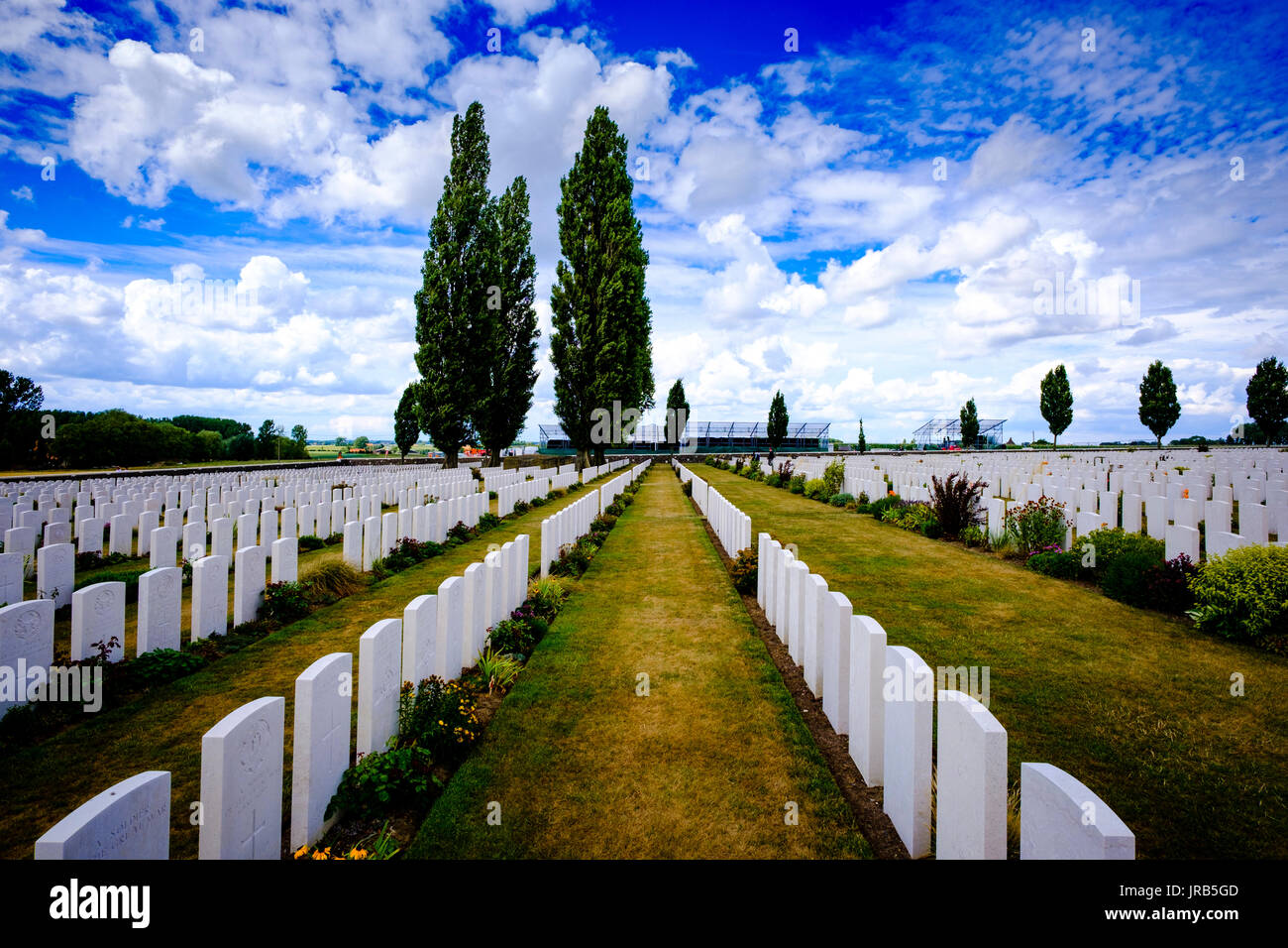 Cwgc headstones hi-res stock photography and images - Alamy