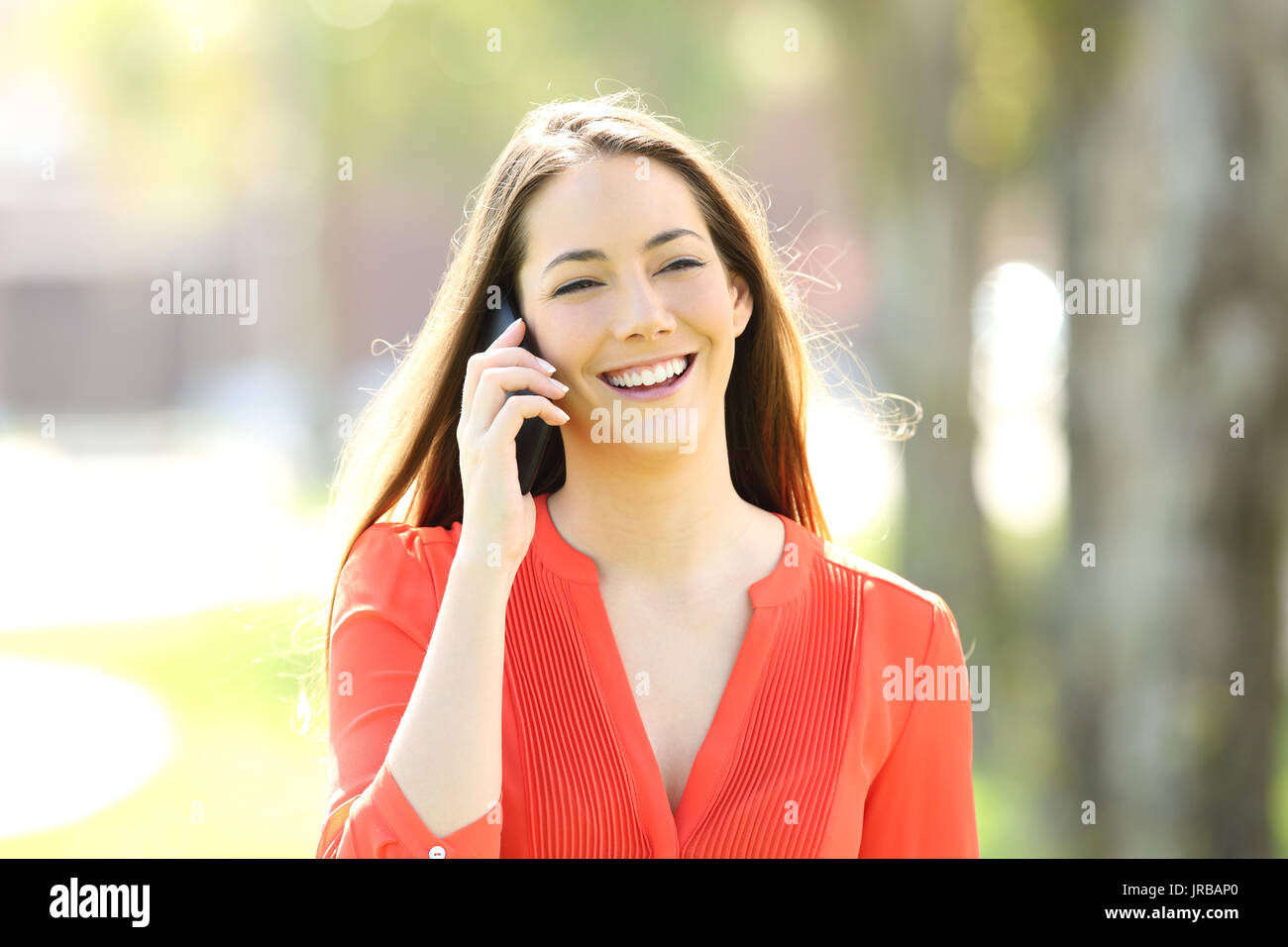 Conversation with customer hi-res stock photography and images - Alamy