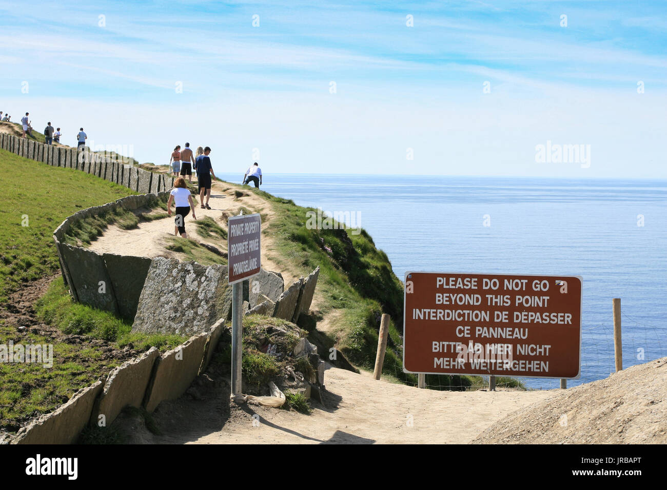 Cliffs moher warning sign hi-res stock photography and images - Alamy