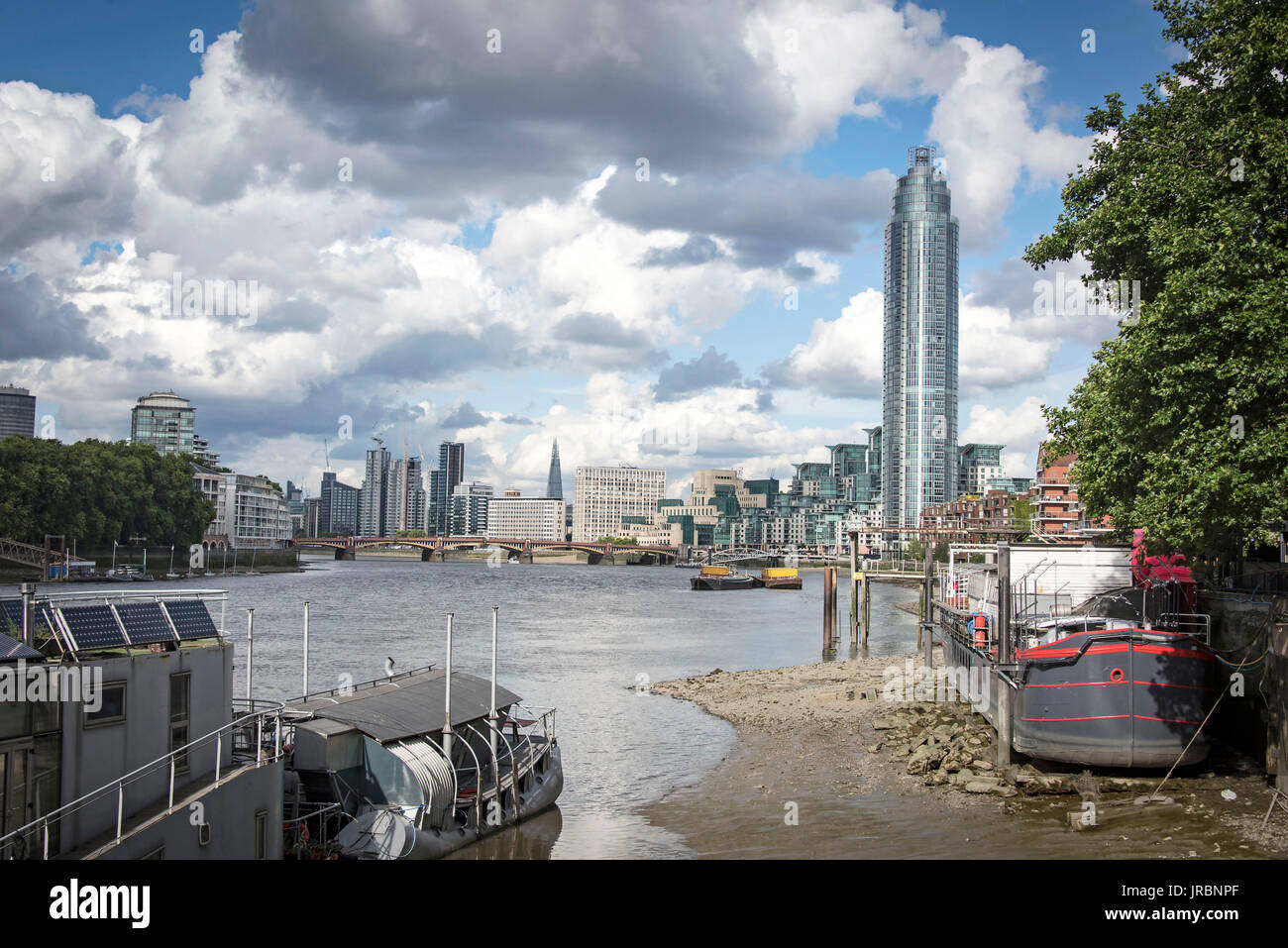 Mi6 building by the river thames hi-res stock photography and images ...