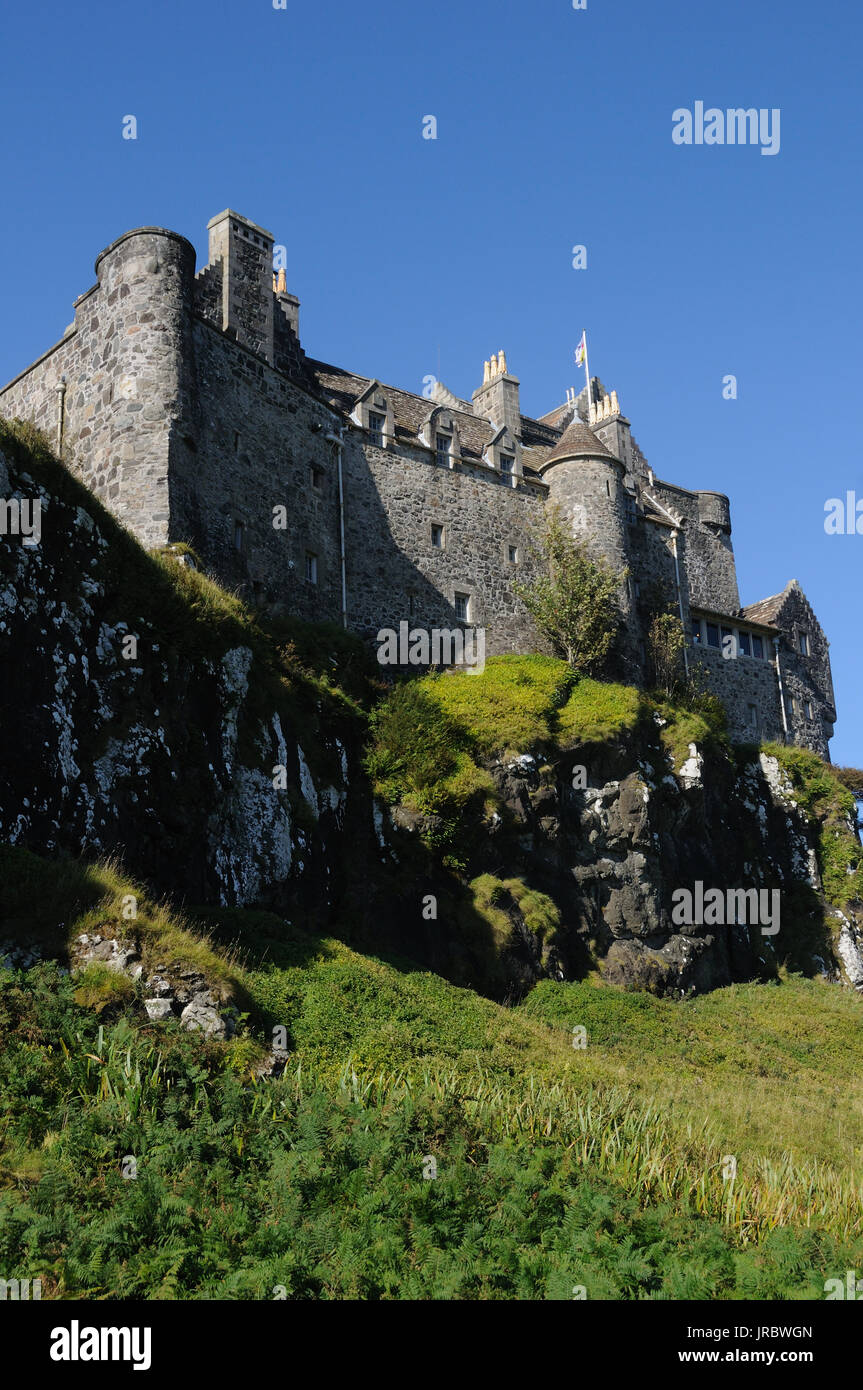 Duart castle scotland hi-res stock photography and images - Alamy