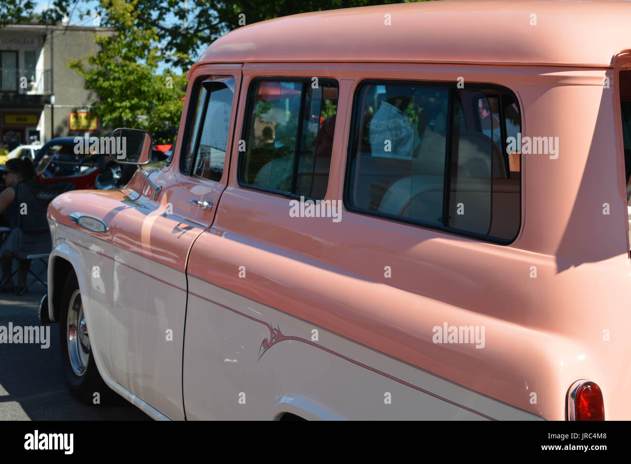 Vintage Pink Cars Stock Photo - Alamy