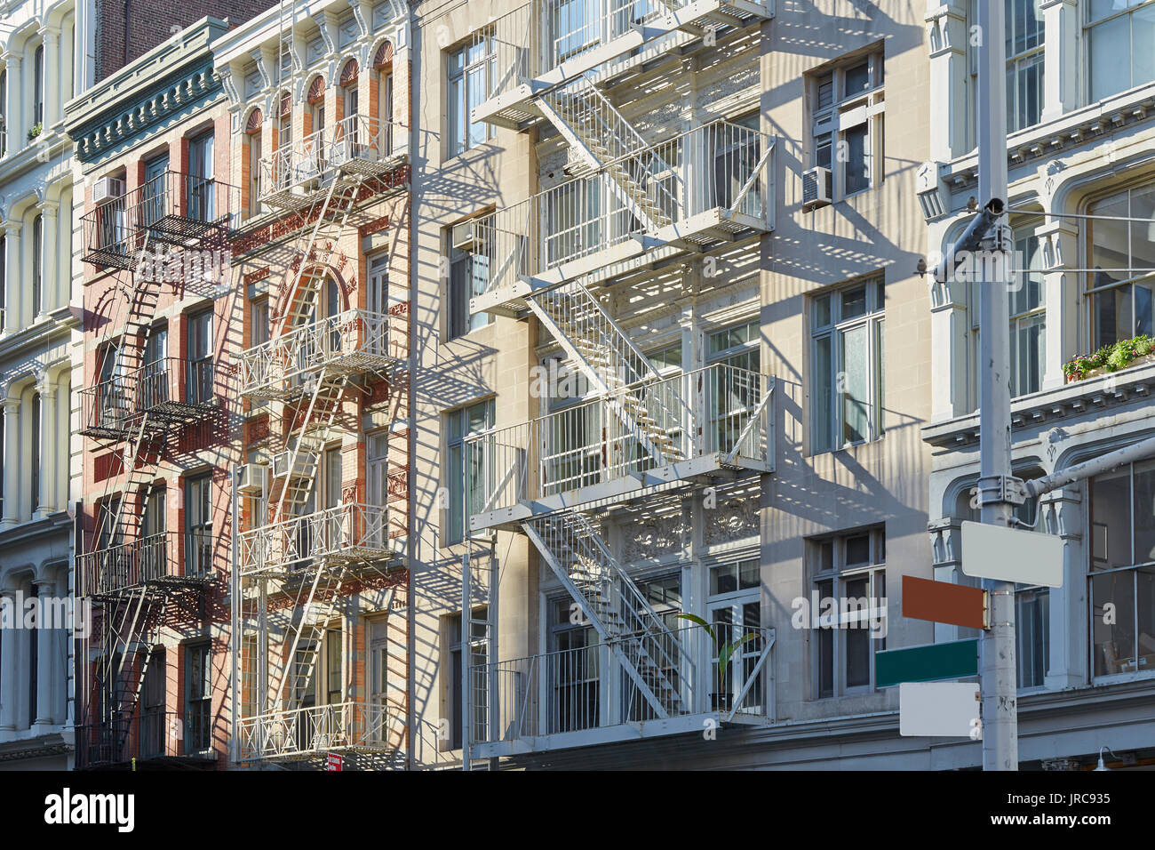 Cast iron architecture hi-res stock photography and images - Alamy
