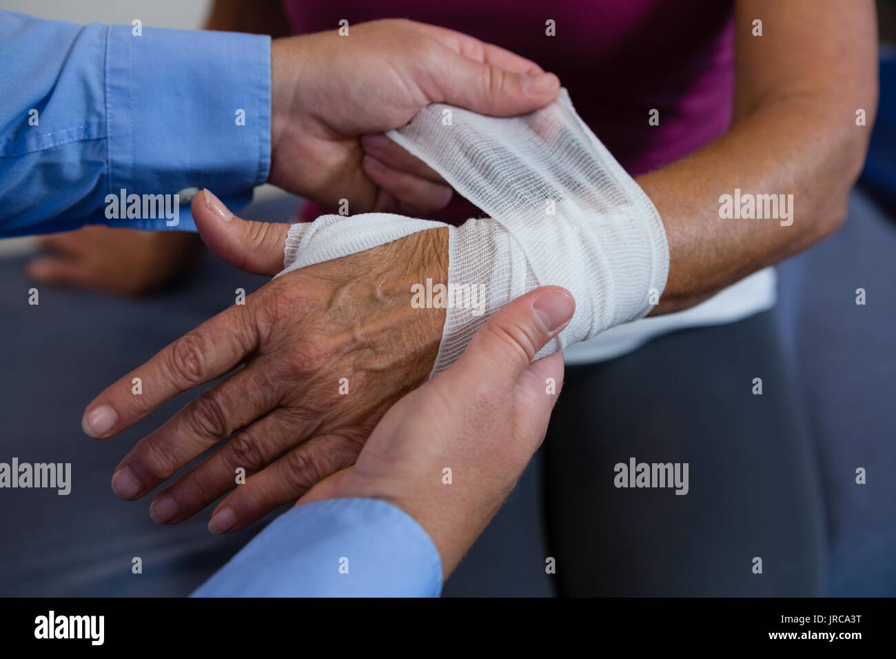 Bandage clinic hi-res stock photography and images - Alamy