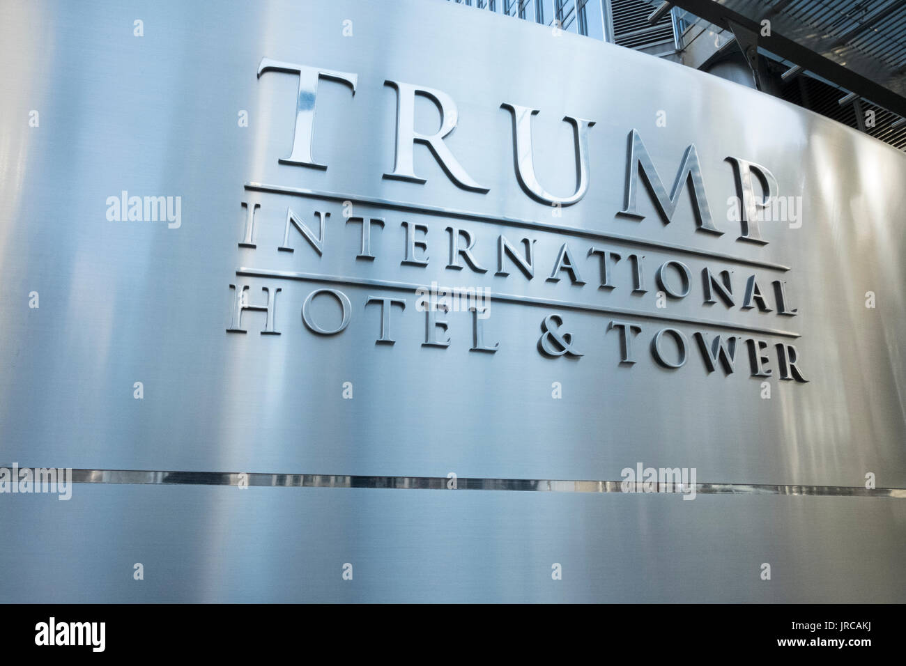 Sign for Trump International Hotel and Tower in downtown Chicago Stock ...