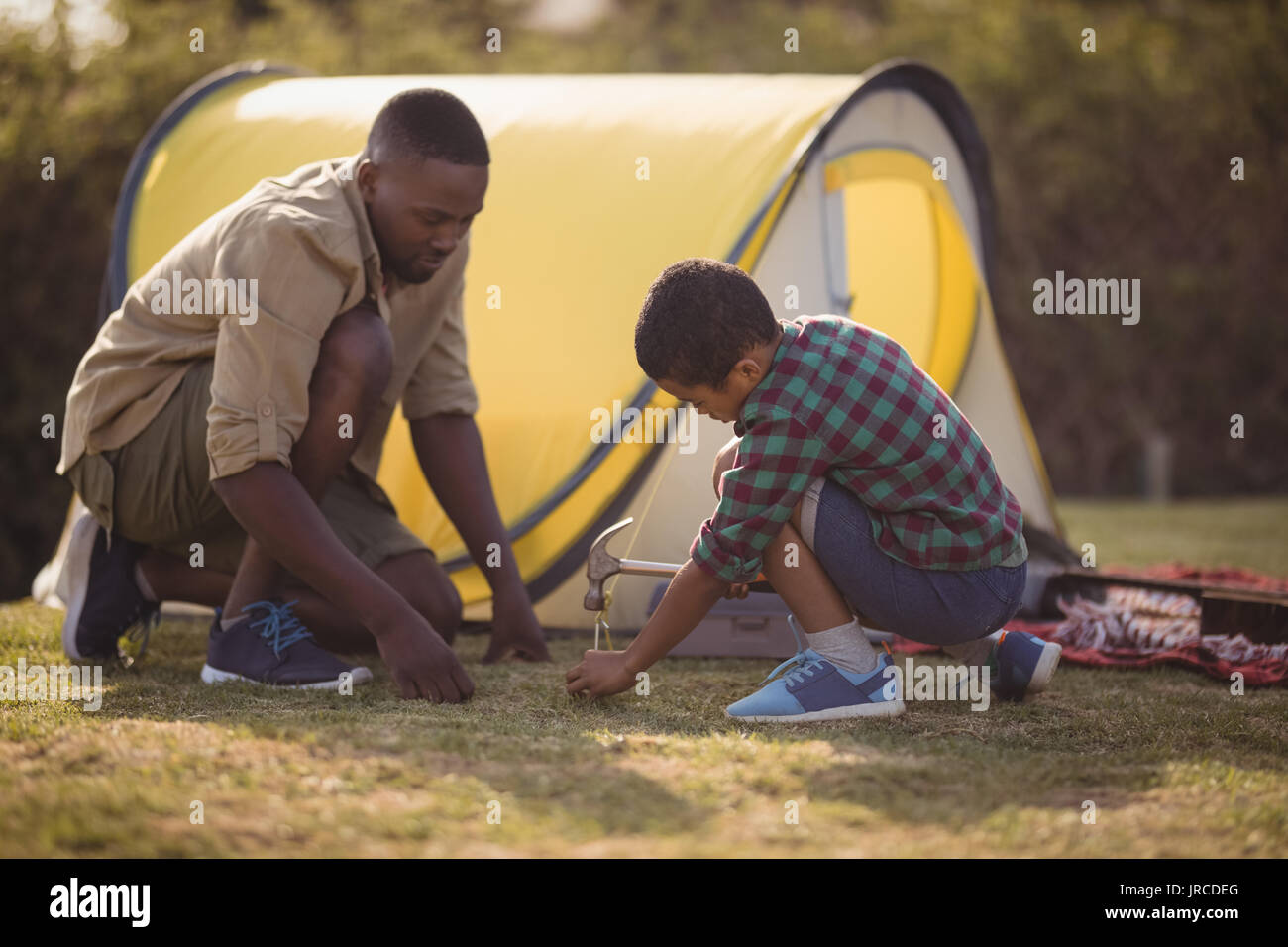Pitching a tent hi-res stock photography and images - Alamy