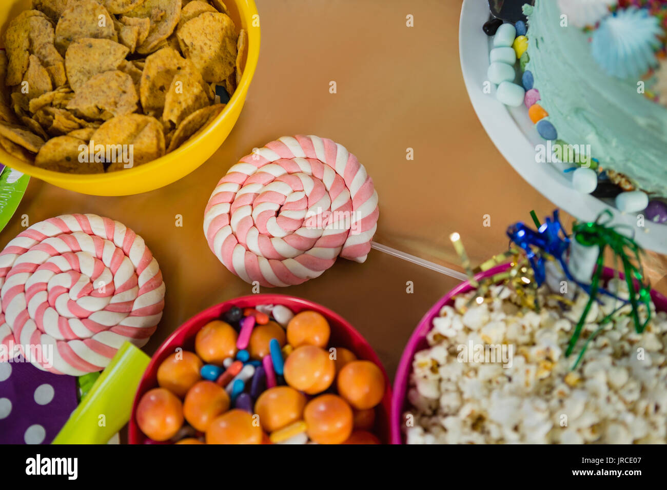 Confectioneries hi-res stock photography and images - Alamy