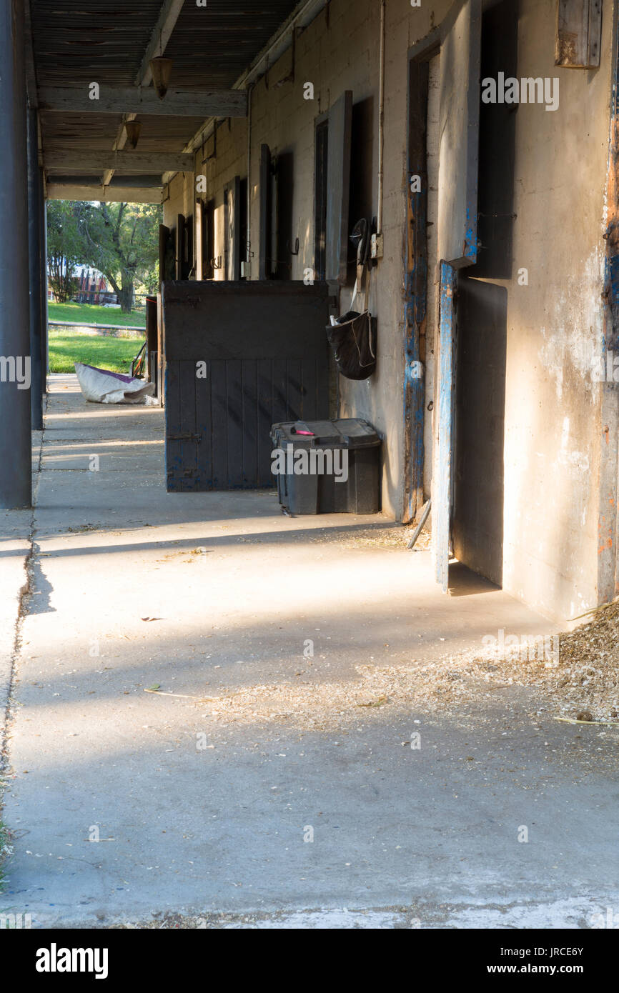 View of barn in ranch on a sunny day Stock Photo - Alamy