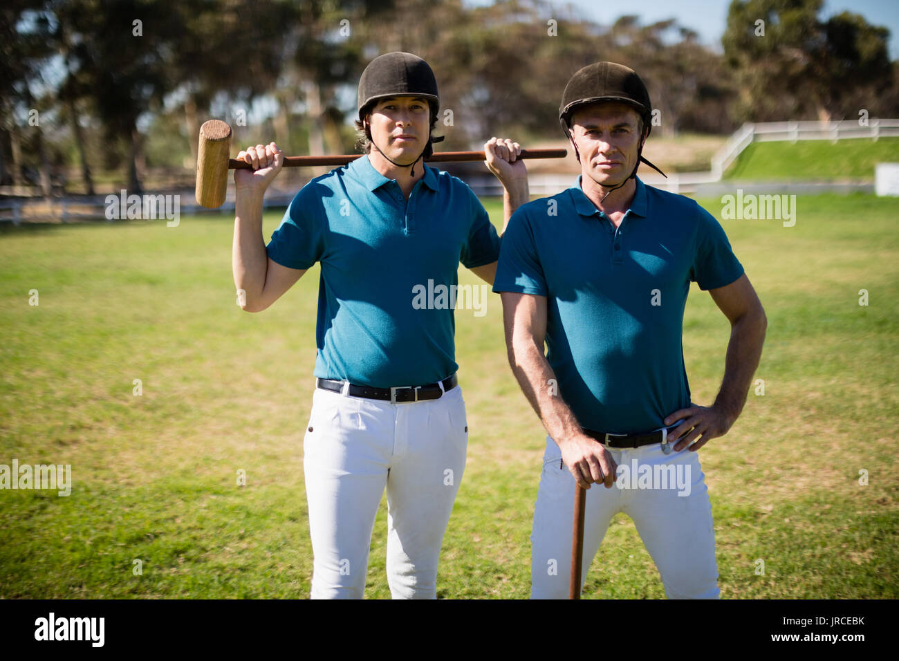 Retired jockeys hi-res stock photography and images - Alamy
