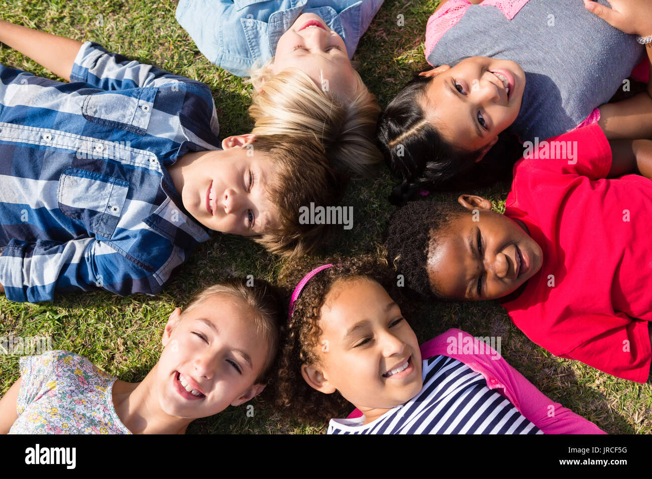 Children overhead hi-res stock photography and images - Alamy
