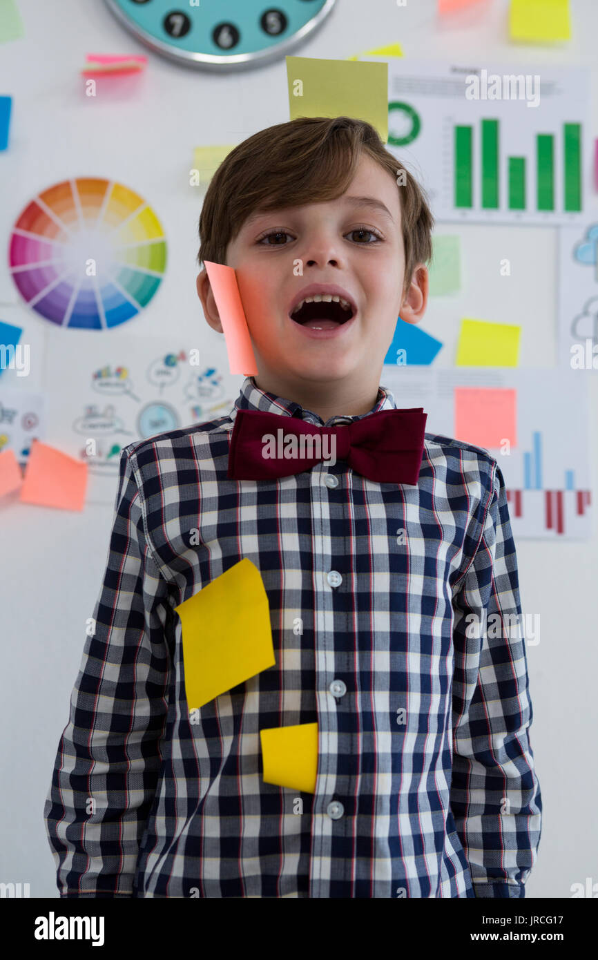 Sticky notes face hi-res stock photography and images - Alamy