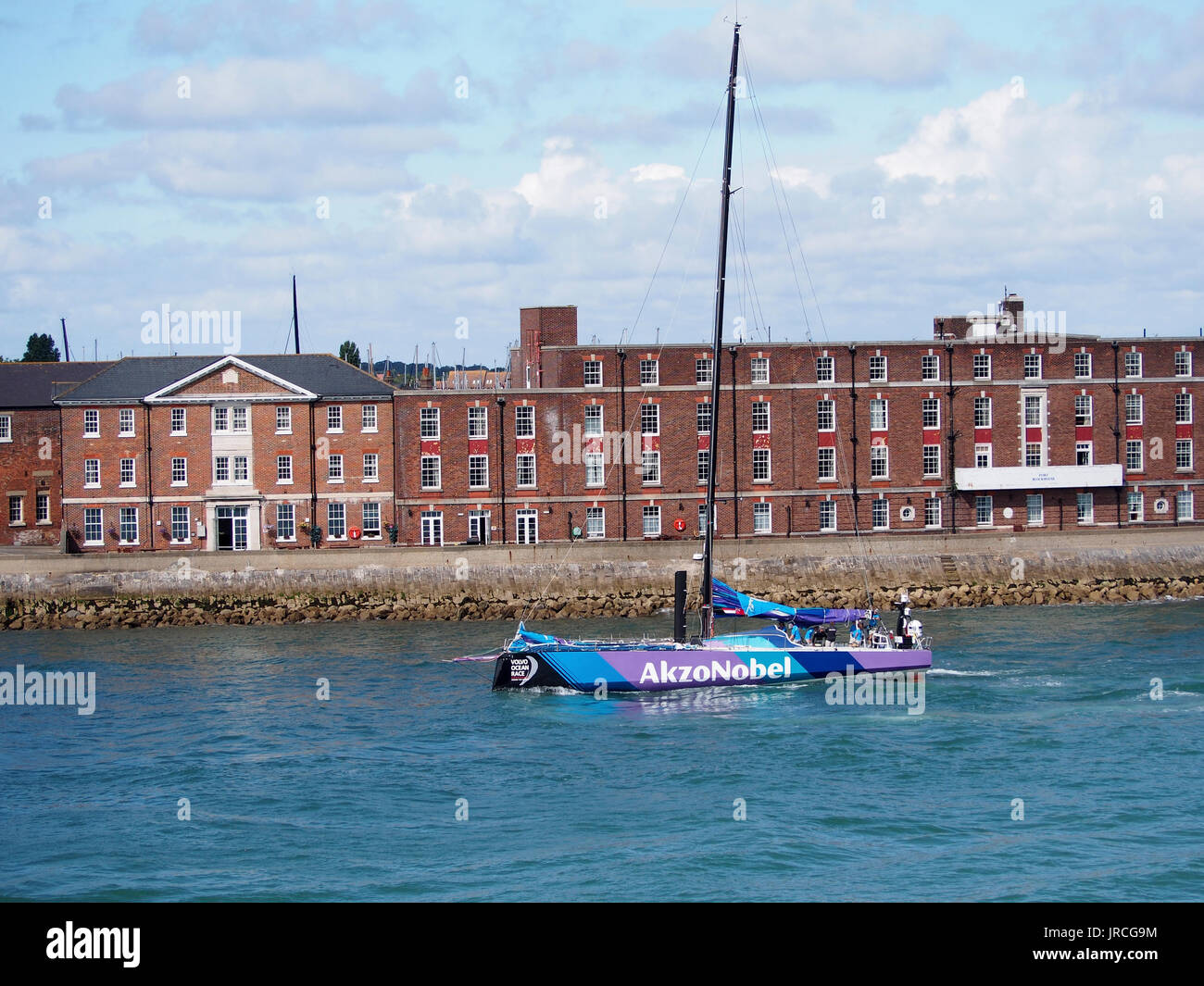 The Clipper 70 of team AkzoNobel preparing for the Volvo Clipper round ...
