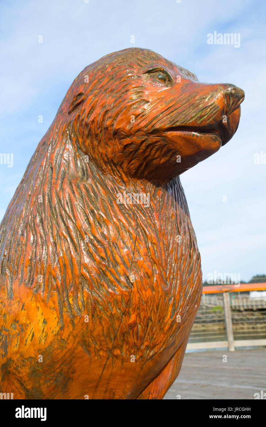 Chainsaw art sea lion, Weber's Pier, Bandon, Oregon Stock Photo - Alamy