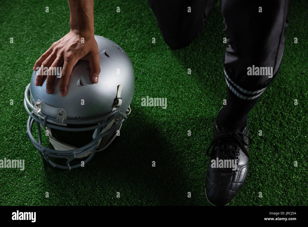 Hands On Head Football High Resolution Stock Photography and Images - Alamy