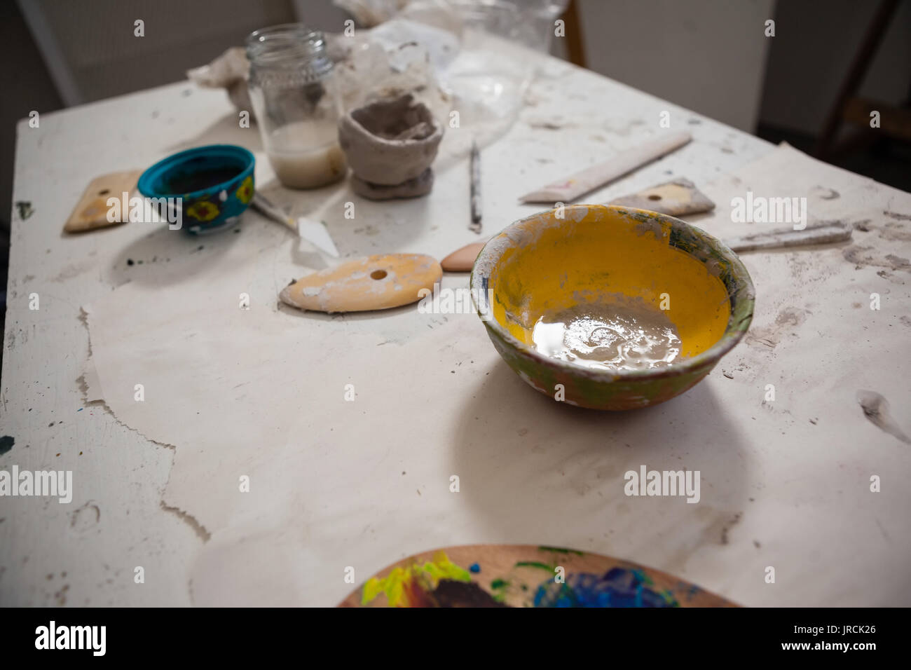 Mold together hi-res stock photography and images - Alamy